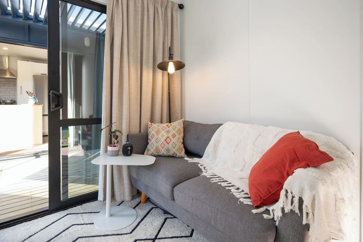 Haven Hills Retreat - Romantic, Luxury Off Grid Tiny House With Stunning Views. - Taumarunui