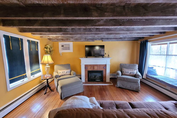 Yardley Boro Canal Cottage - Waterfront & Walkable! - Newtown, PA