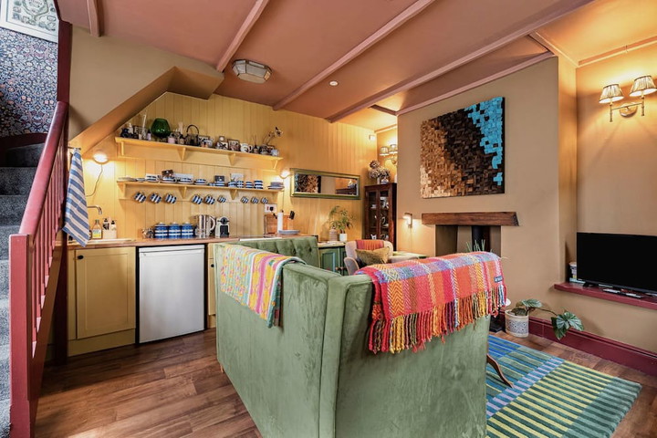 Fourteen Providence Place, Self Catering Cottage - Tavistock