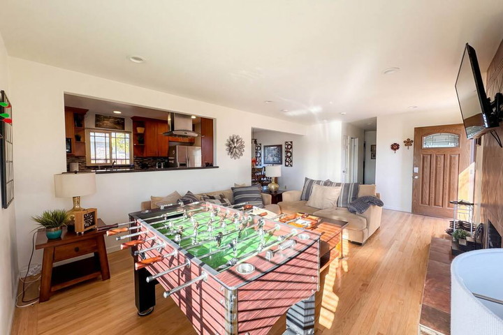 Biz-ready Santa Clara Home | 5 Parking Near Nvidia - Santa Clara, CA