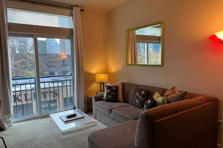 Pike Place Open 1bd Free Parking,waterfront,pool! - Seattle, WA