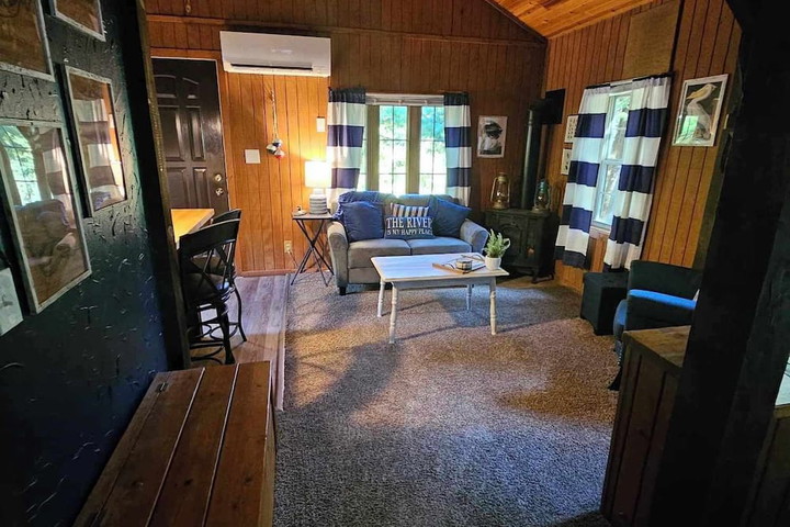 Tranquil Blue Cabin At River Rail Retreats At Palisades - Savanna, IL