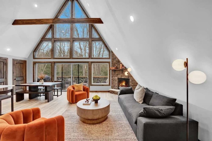 Bliss A-frame, Heated Pool Axethrow Sundeck Sauna Hottub Firepit - Jim Thorpe, PA