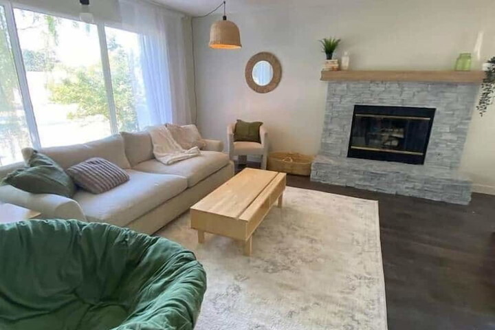 Spacious Updated Home In Central Red Deer Location - Red Deer