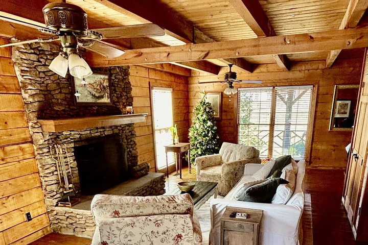 Welcome To Woodland Cottage On Lake Catoma In Cullman Al - Cullman, AL