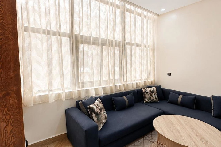 Urban Oasis No. 5 · Premium Concierge Service - Dakhla