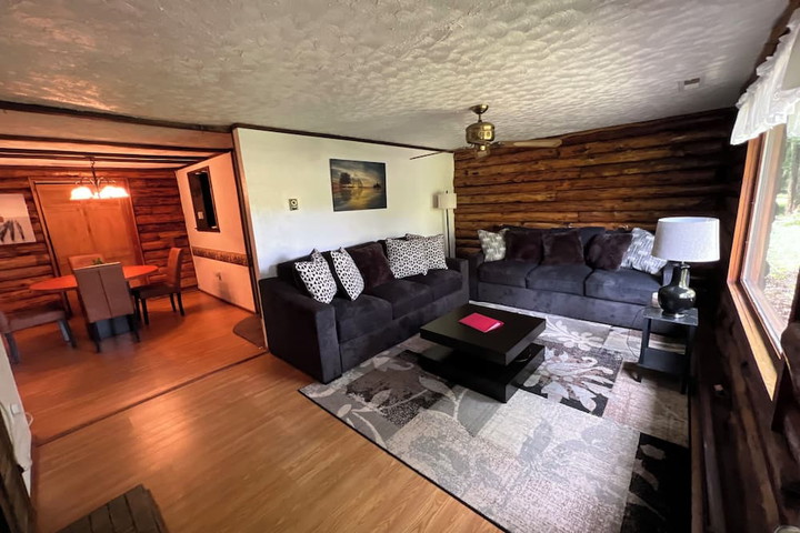 Peaceful Entire 4 Br 2 Ba Cabin With Ac, Wifi, Pond View, Recreational Room - Chesapeake Bay