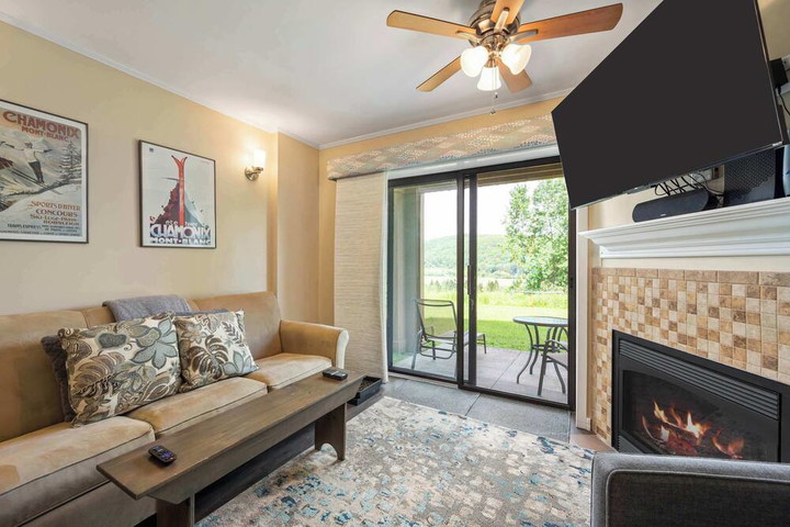 Snowpine Condo, Queen Bed, Fireplace - Salamanca, NY