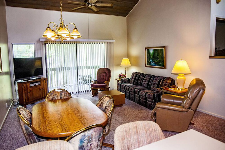 Resort Vacations At Fairfield Glade Tn Fabulous Golf Villa, Two Bedrooms With 4 Beds! - Fairfield Glade, TN