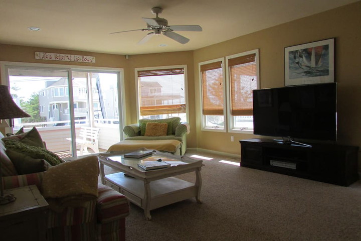5 Star Harvey Cedars Oceanside With Heated Pool - Surf City