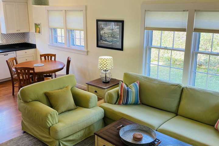 Wedding Party Welcomed! Large Prop. On Orange.ac,wifi,park. Walk To Main Street - Nantucket, MA