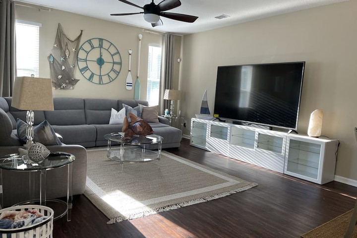 Gorgeous Heated Pool Home Built In 2020 With Jacuzzi- 5.3 Mi From Intl Airport - Jacksonville