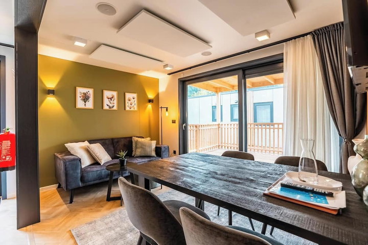 Chalet With 2 Bedrooms And A Terrace With Private Whirlpool - Villach