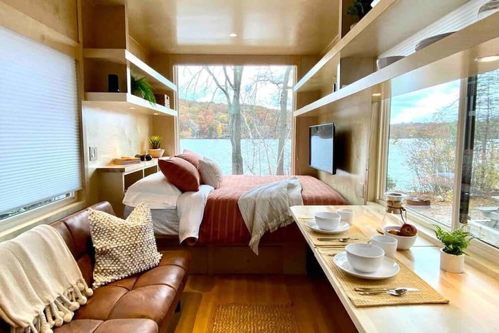 Lakefront Boho Tiny House - Connecticut