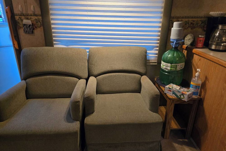 Comfortable Rv In A Farm - British Columbia