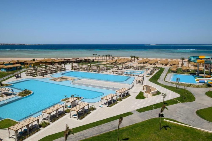 Family-friendly Red Sea Getaway With Aquapark, Pools, Kids Club & Snorkeling - Hurghada