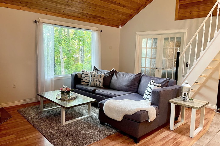 Lake View Cottage W/dock On Lake Isle Ab -Kayak & Canoe, Fireplace, 45min To Edm - 알버타
