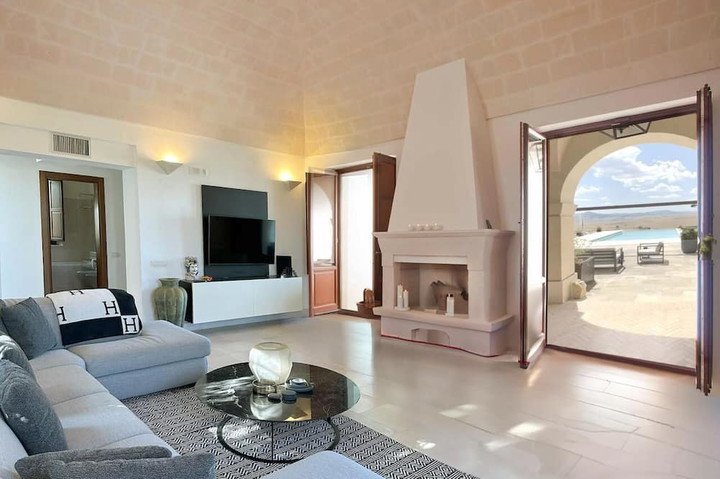 Private Hilltop Villa With Infinity Pool Perfect To Explore Matera & Puglia - Basilikata