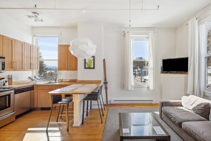 Suite 2- Not Pet Friendly - Lake Placid