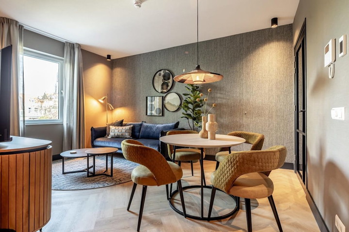 Stylish 2-bedroom Apartment In Delft. - Delft