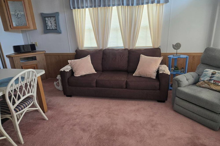 Cozy Park Model Home In Charming Rv Park Located In North Myrtle Beach - South Carolina