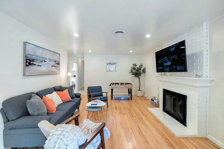 Molivuhomes 3br | Hot Tub | Kingbed | Pet-friendly - San Jose, CA