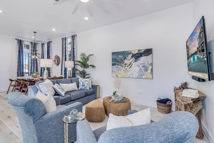 Blue-and-white Cottage W/ Courtyard+amenities Galore@cinnamon Shore South - Port Aransas, TX