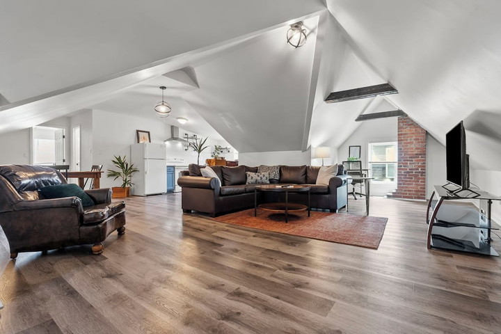 Bourbon Trail - Loft In Downtown Lexington - Lexington, KY