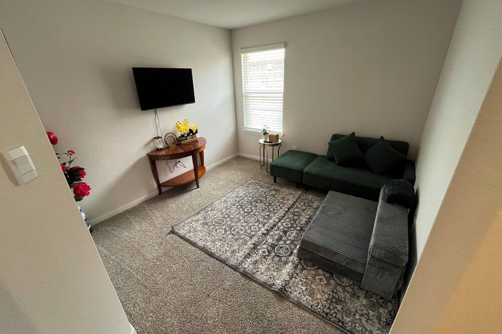Charming 4-bedroom House With Ac In San Marcos - San Marcos, TX