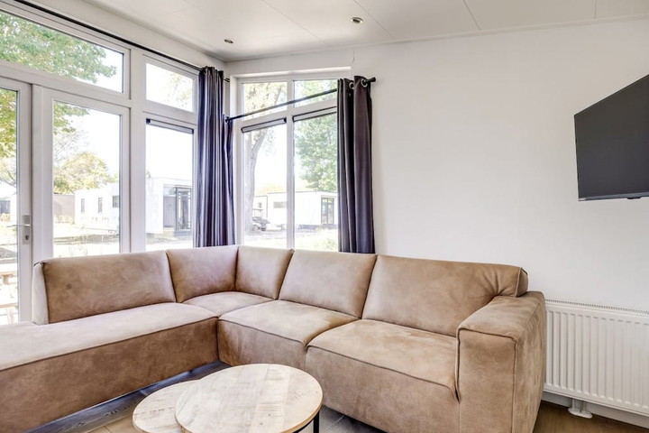 Lessenaar 23 | 6 Persoons Chalet In Zennewijnen - Oss