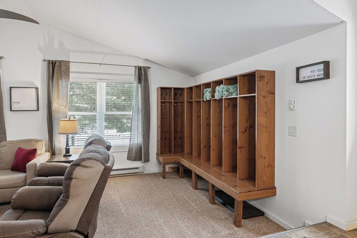 Welcome To Hillside Haus: Your Cozy Trailside Retreat! - Michigan