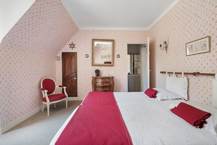 Guest Room 'La Suite Rose' With Wi-fi - Saint-Malo