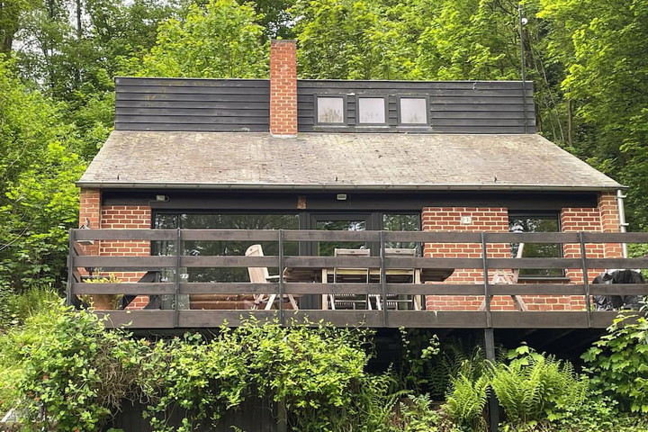 Gezellige Chalet Met Groot Zonneterras In Domaine Du Bonsoy Hastière Bij Dinant - Dinant