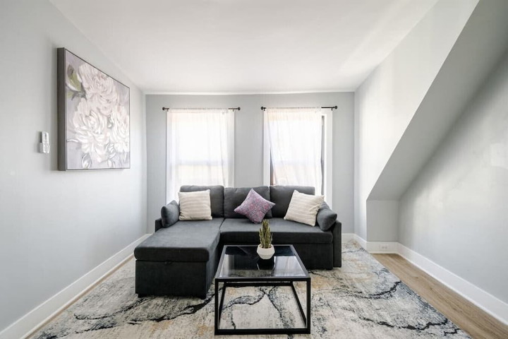 Walkable Black Rock Retreat: 2 Kings - Bridgeport, CT
