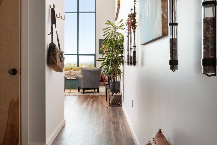 Gorgeous Midtown Condo - Bozeman, MT