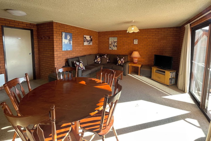 Stunning Lake Views. Cosy Three Bed Apartment. Great In Winter Or Summer. - Jindabyne