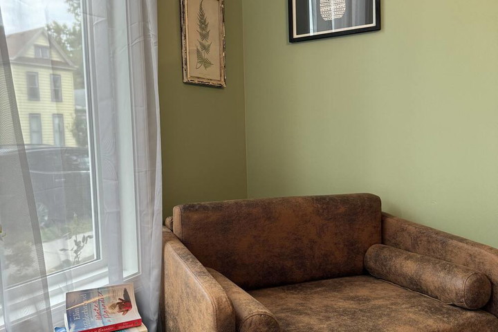 Charming 1920s Shotgun In Southern Indiana, Minutes From Downtown Louisville - Charlestown, IN