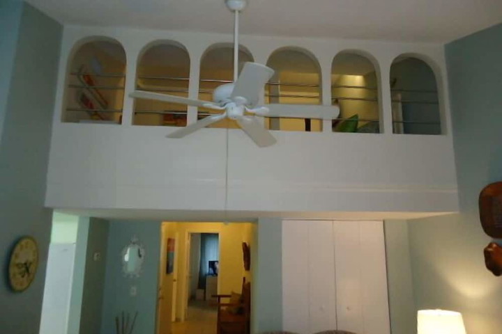 Luxury Villa Steps From Venice Beach Children Friendly - Venice Beach, FL