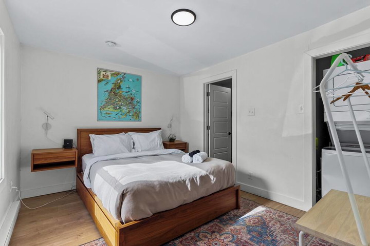 Queens Suite 1br Free Parking - Newfoundland and Labrador