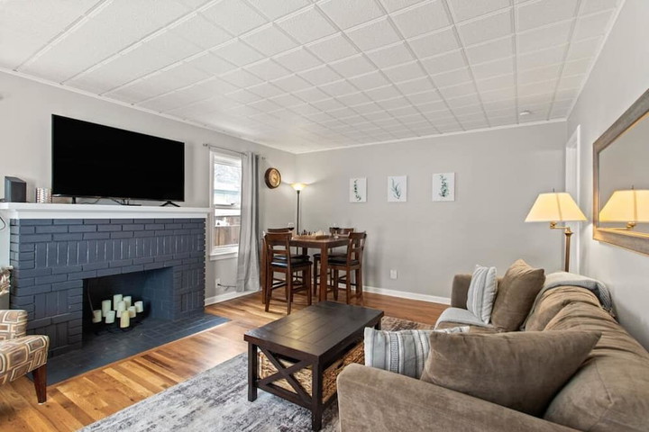 Fire Housing Available-fenced Backyard-central Ac-arcade Game Rm-3 Mi To Dwntwn - Spokane, WA