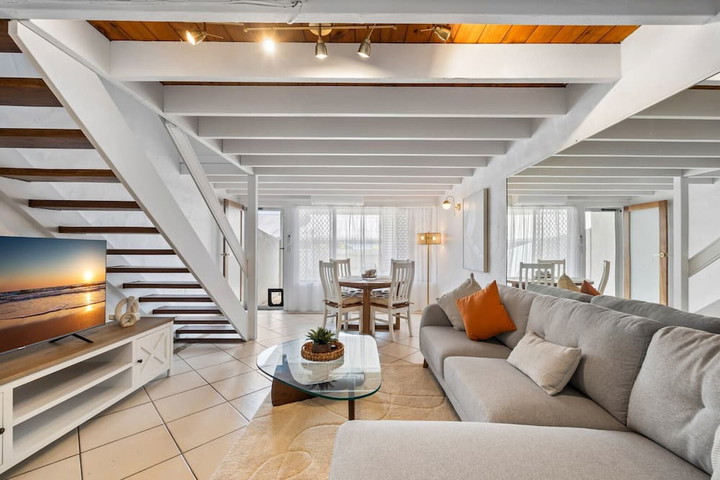 Chic 2-bed Cabin-style Home By Mooloolaba Beach - Maroochydore