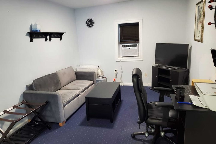 Cozy, Charming And Private Guest House Near Jfk, Lirr, Nyc! - Long Beach, NY