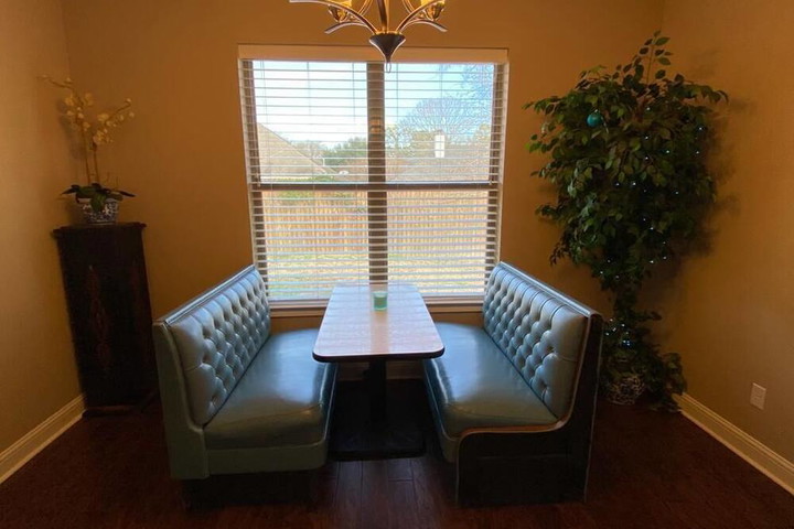 Elegant 3br Home | Fenced Yard & Crews, Nurses, Quiet Neighborhood - Tyler, TX
