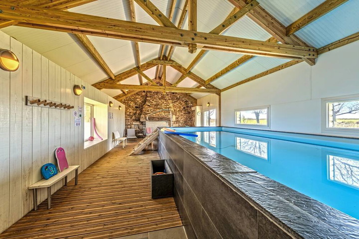 Maison De Vacances Avec Piscine Privée Chauffée Et Terrasse Privée, Jardin Privé Et Wi-fi - Kerlouan