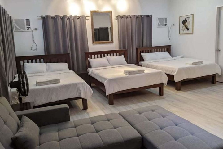 Beachfront Villa At Crystal Cove - Sipalay City