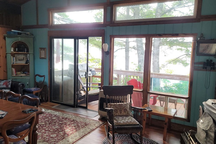 Private Lakefront Retreat.  10 Minutes To Mahone Bay - Nova Scotia