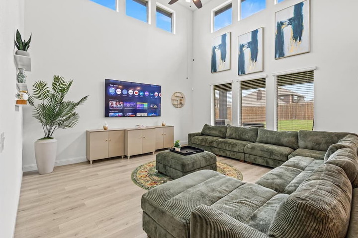 Rooftop Bliss 4br With Crib/office Space, Free Parking/ac With Wifi In Mesquite - Mesquite, TX