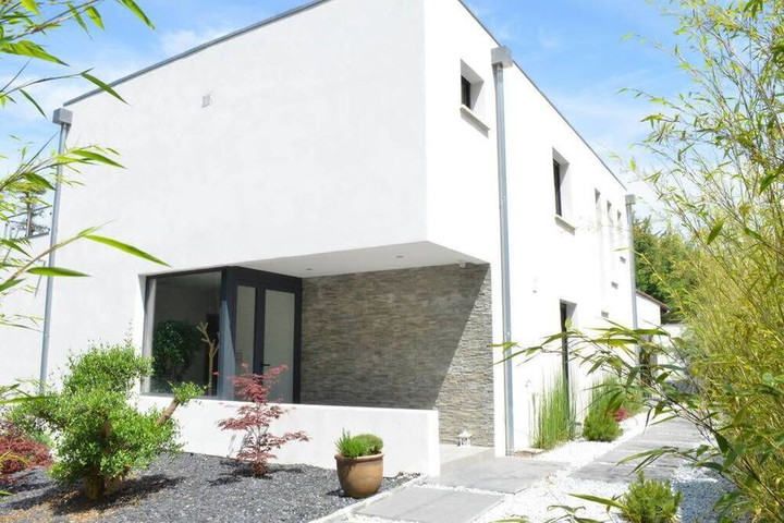 Villa Contemporaine Avec Piscine à Biarritz - Arcangues