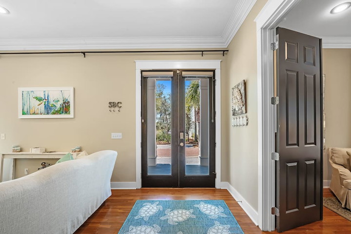 30a Seacrest | Sugar Beach Cottage | 12,000 Sq' Resort Pool | Beach Tram | My Beach Getaways - Florida