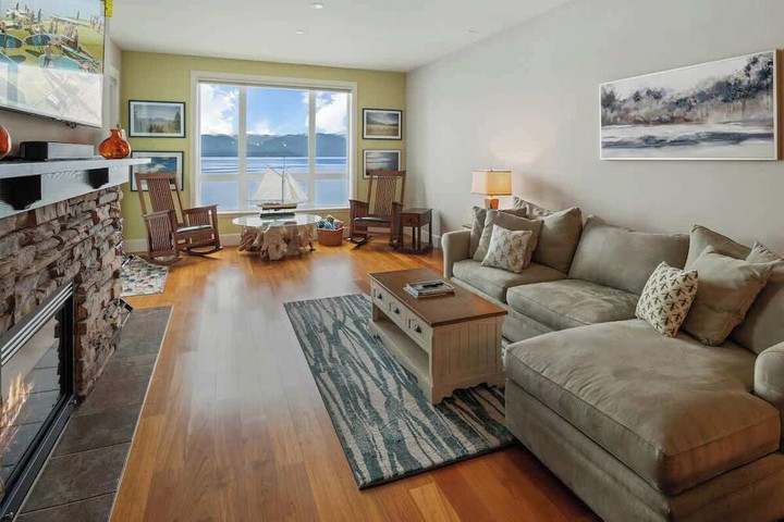 Top-floor Retreat | Pool & Hot Tub - Sandpoint, ID